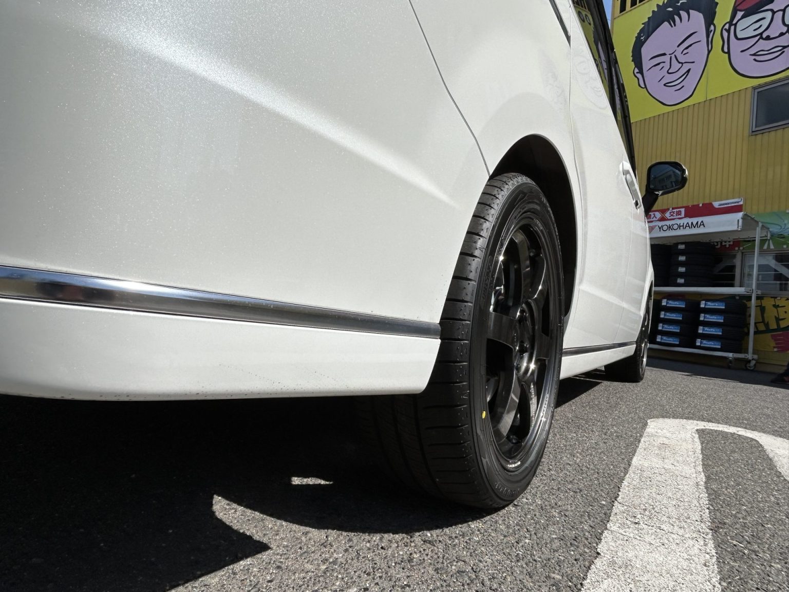 HONDA RP8ステップワゴン×RAYS | 秋山タイヤホームページ