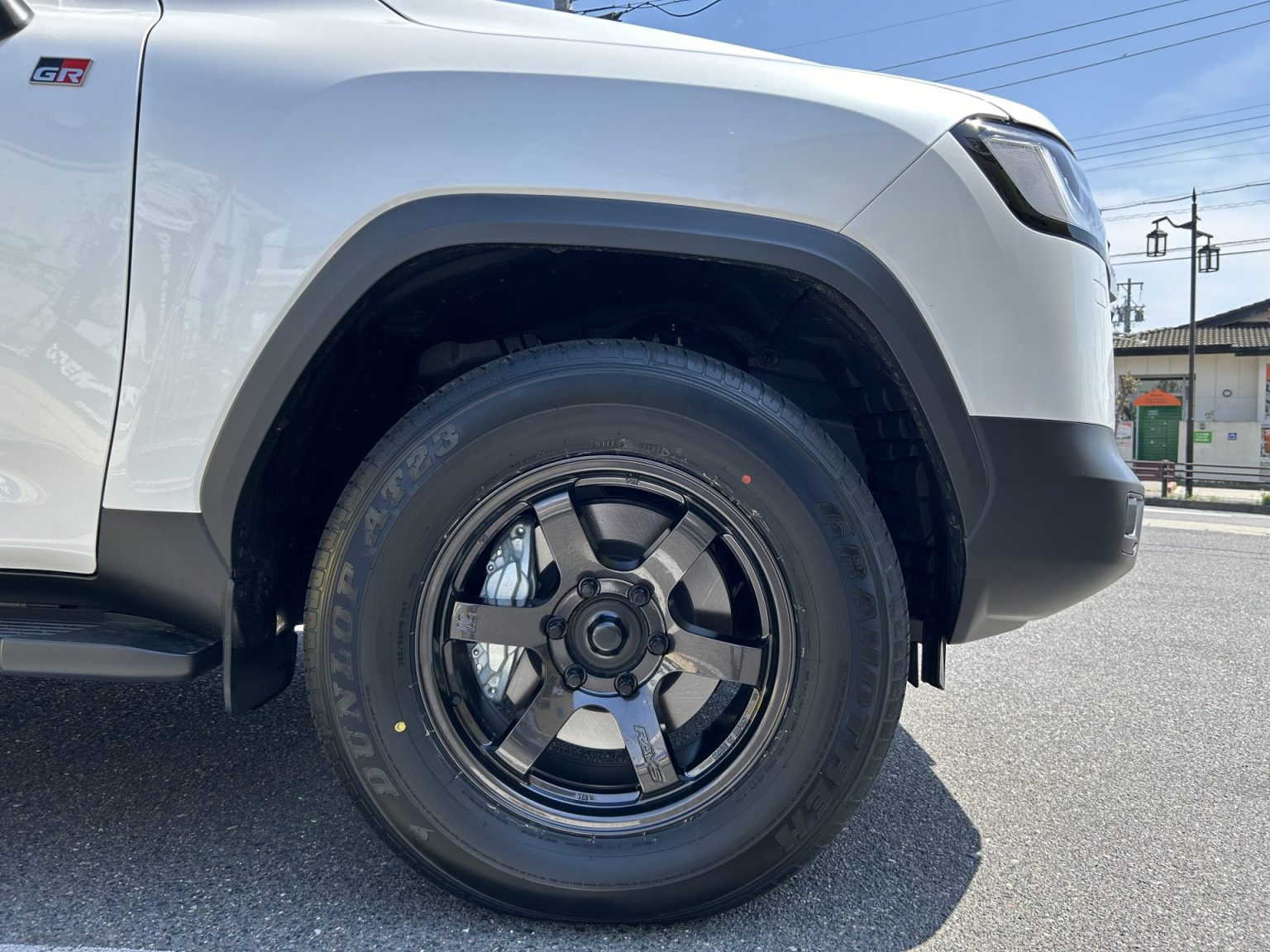 TOYOTA ランクル300 GRスポーツ×RAYS Gram Lights 57DR-X | 秋山タイヤホームページ